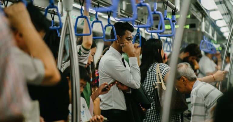 無駄な通勤時間を減らす5つの効果的な方法 | あおいゆうとの日常